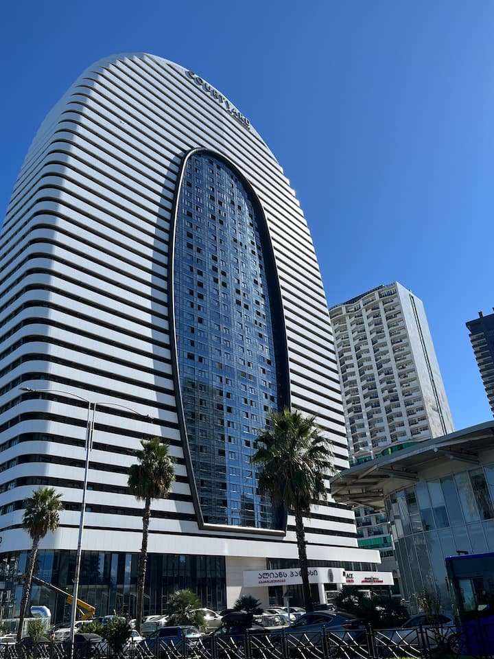 Cozy Apartment In Palace - Batoumi