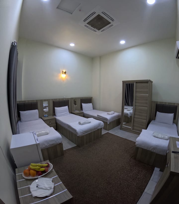 Janat Alhuda Hotel 4 Bed Room - Iraq
