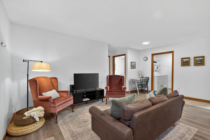 Rosie's Luxury Bungalow - Walkable Iu & Stadium - Bloomington, IN