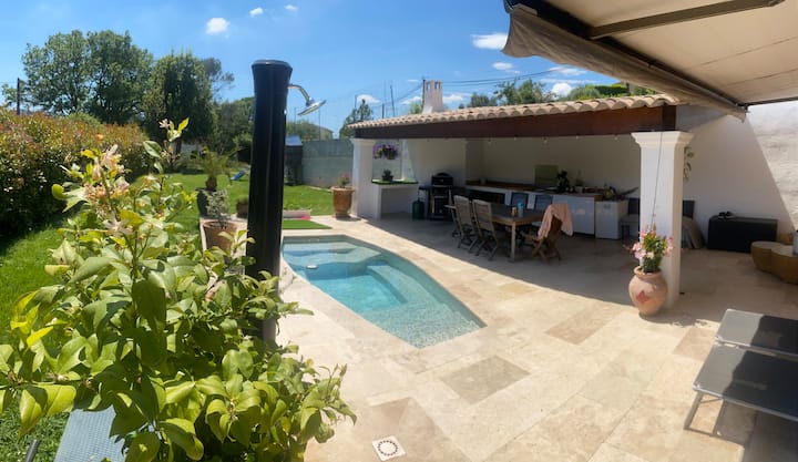 Bas De Villa Calme Avec Piscine - Montauroux