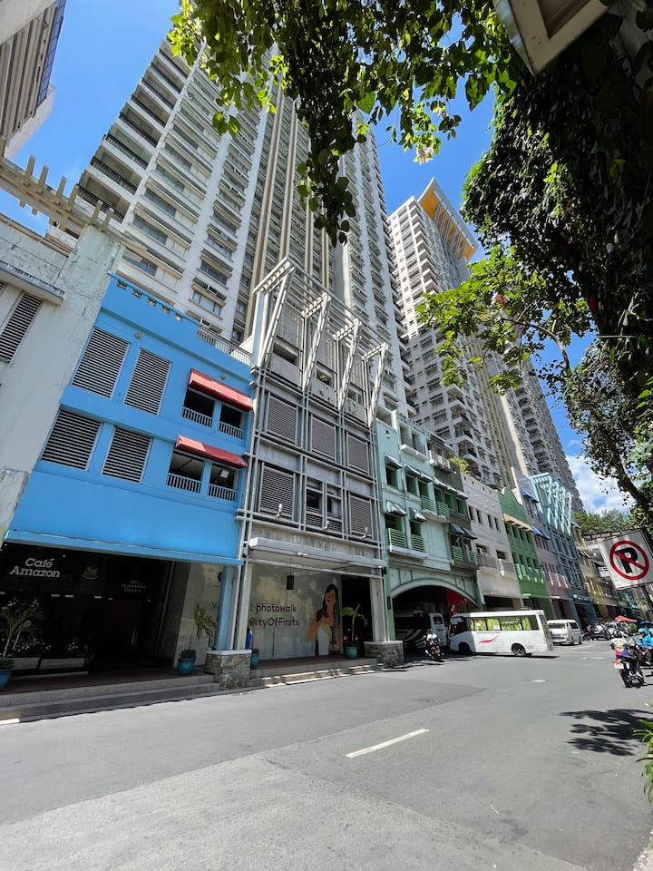 Plosius Rich At Manhattan Condo In Araneta City - Quezon City