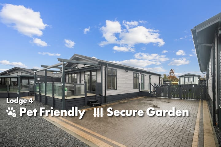 Pet Friendly Luxury Lodge 4 With Hot Tub - Kilmarnock