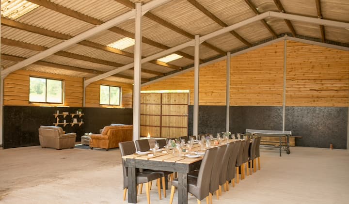 Party Intheshed @Harryscottages - Abergavenny