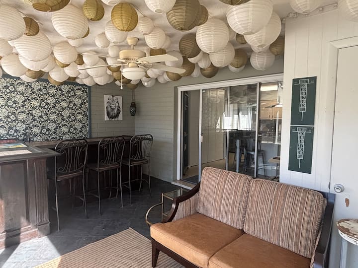The Lazy Daisy - DeLand, FL