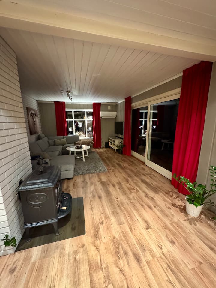 Koselig Enebolig - Stange