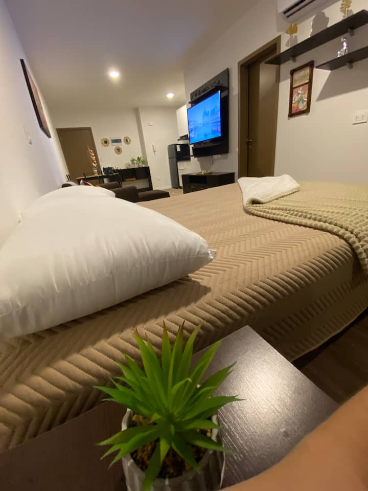 Monoambiente Exclusivo. Av. Beni - Bolivia