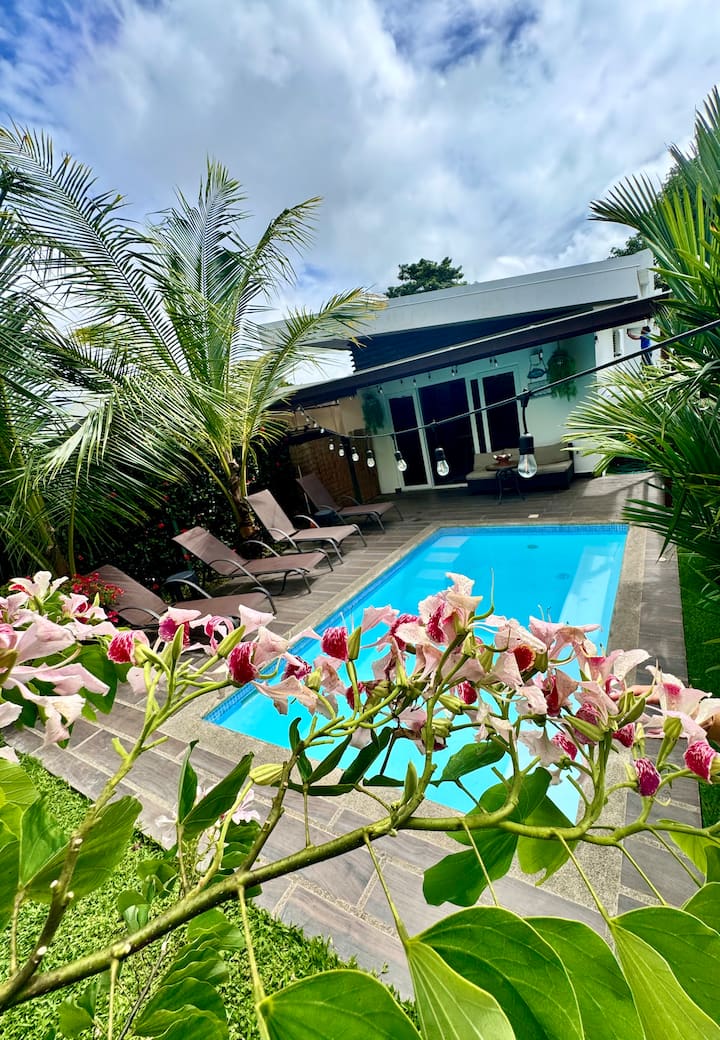 Beach House At Jaco - Jaco