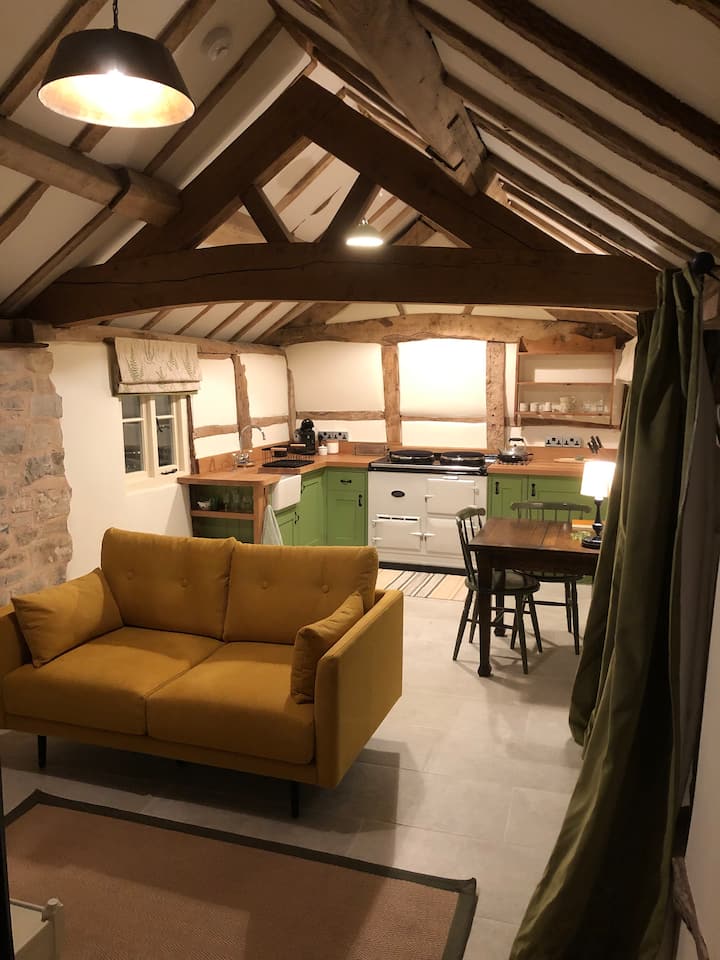 The Piggery Gloucestershire/worcestershire Border - Herefordshire