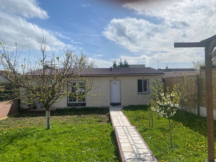 Très Belle Maison Neuve F2 Avec Grand Jardin - Plailly