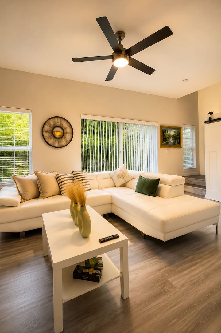 Luxury Home Minutes From Disney - Kissimmee, FL