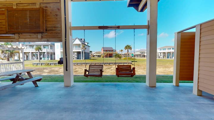 Absolute Paradise - Crystal Beach, TX