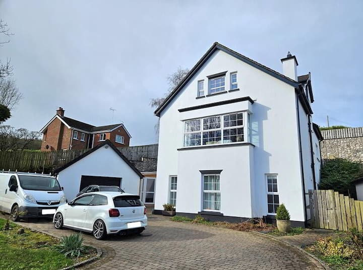 Modern Cosy Rual House - Helen's Bay