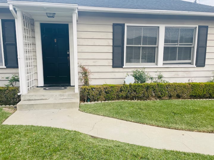 Very Quiet Charming House - Rosemead, CA