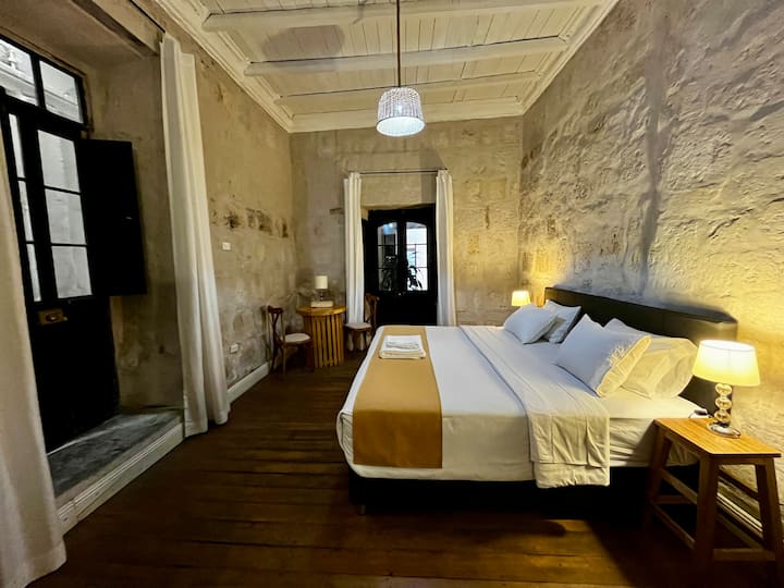 Casa Villalba-bedroom No. 2 With Private Bathroom. - Arequipa