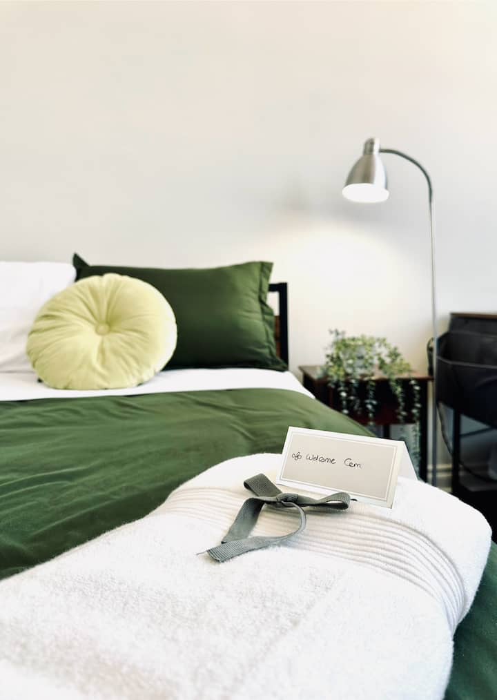 Luxe Downtown Private Room W/premium Amenities - Toronto