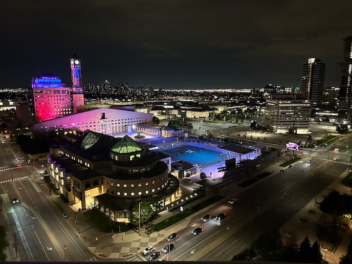 Heart Of Mississauga Condo! - 256