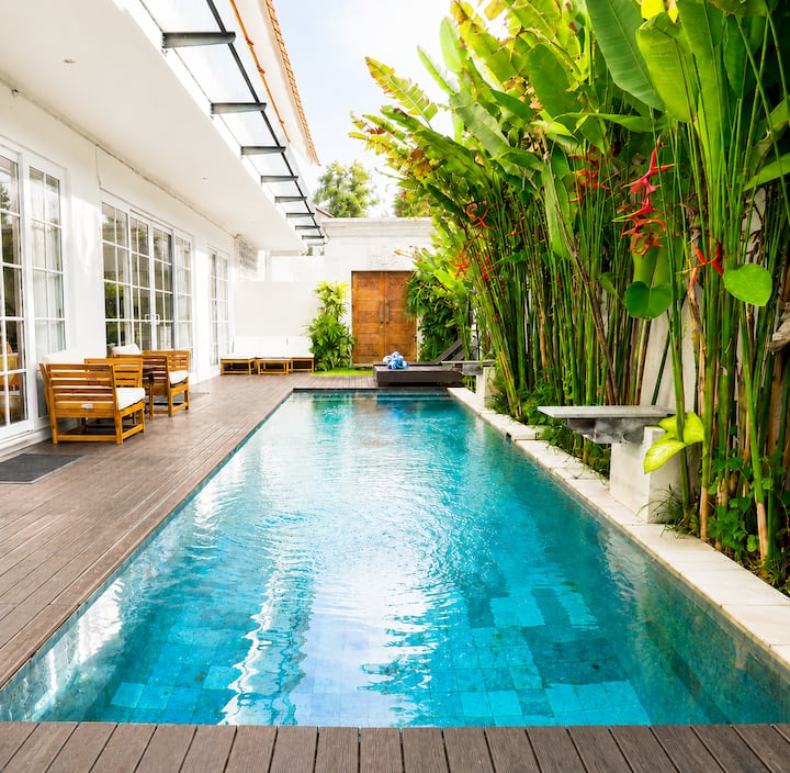 Beautiful Tropical Villa In South Kuta - Jimbaran
