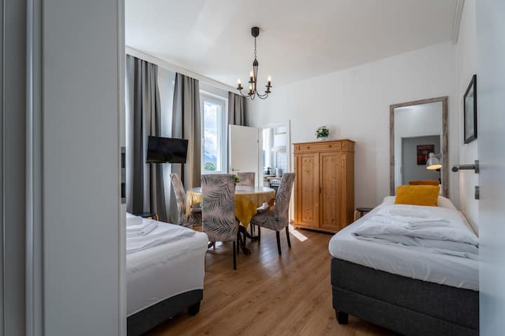 Living Eden - Top 12, City Center & Lake View - Zell am See