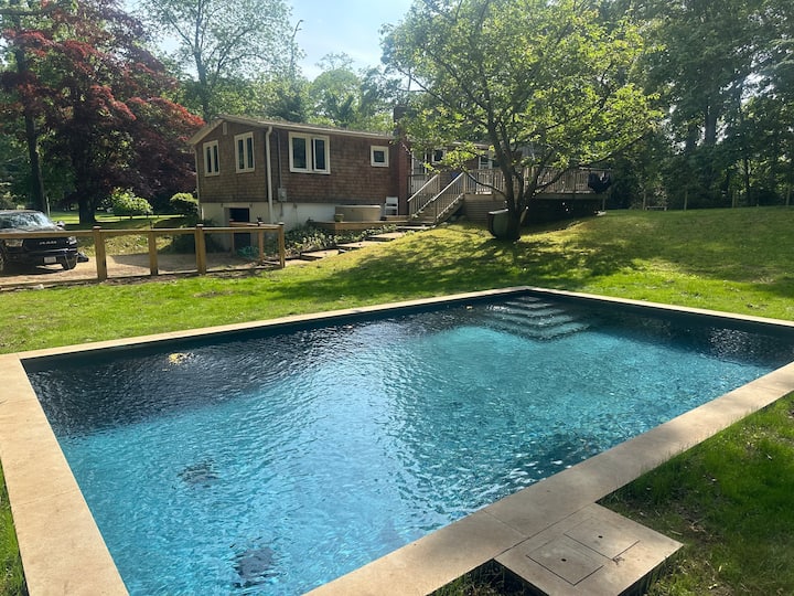 Cedar Cottage With Fab Pool On Shelter Island, Ny - Greenport, NY