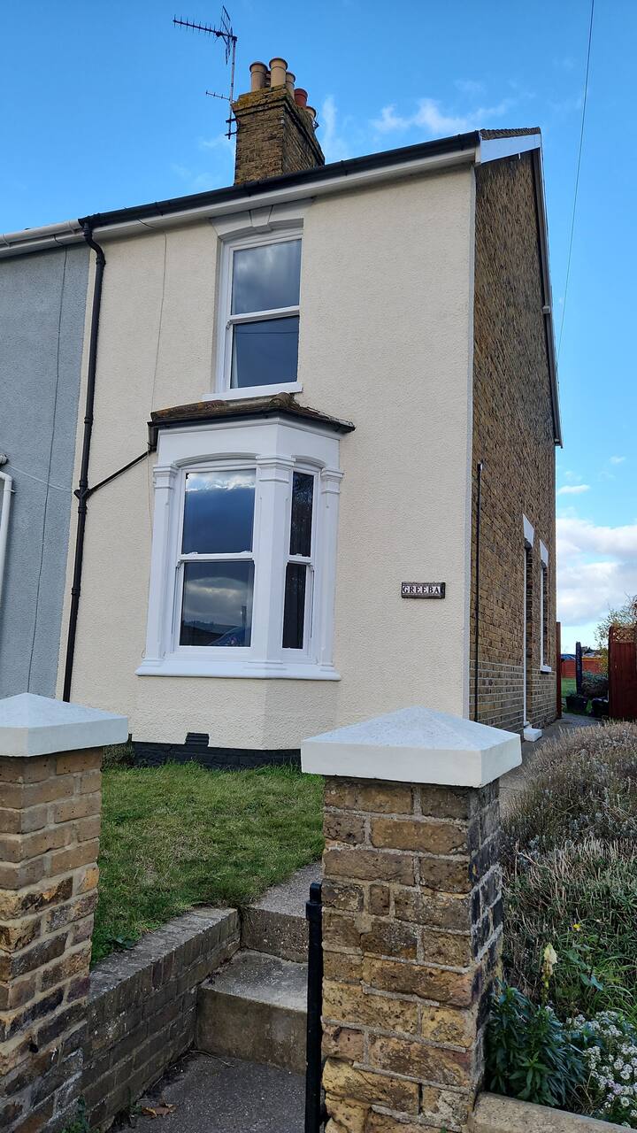 Superb New 3 Bed Home In Rural Setting - Sittingbourne