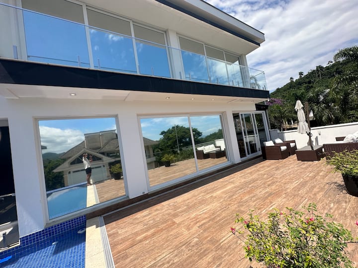 Mansão Alto Padrão - Florianópolis