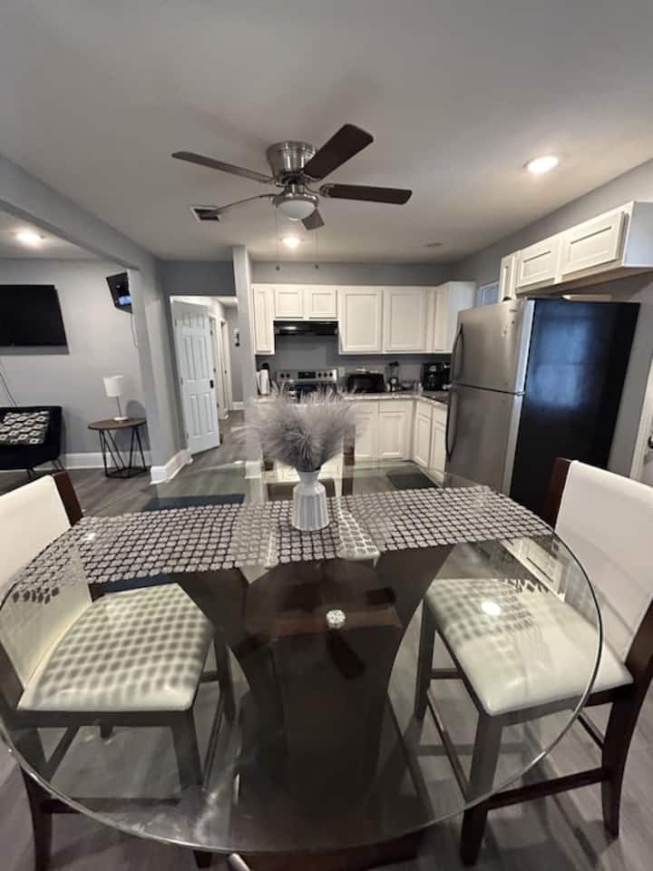 Cozy Hideaway - Jackson, MS