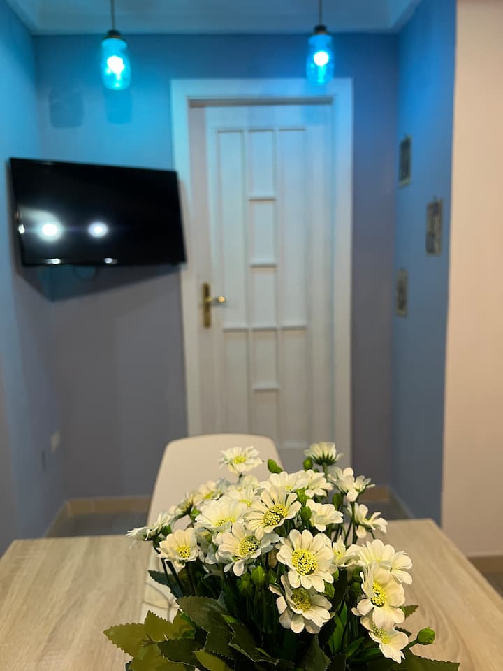 Appartemententier Avec Cuisine Au Centre De Naples - Napoli