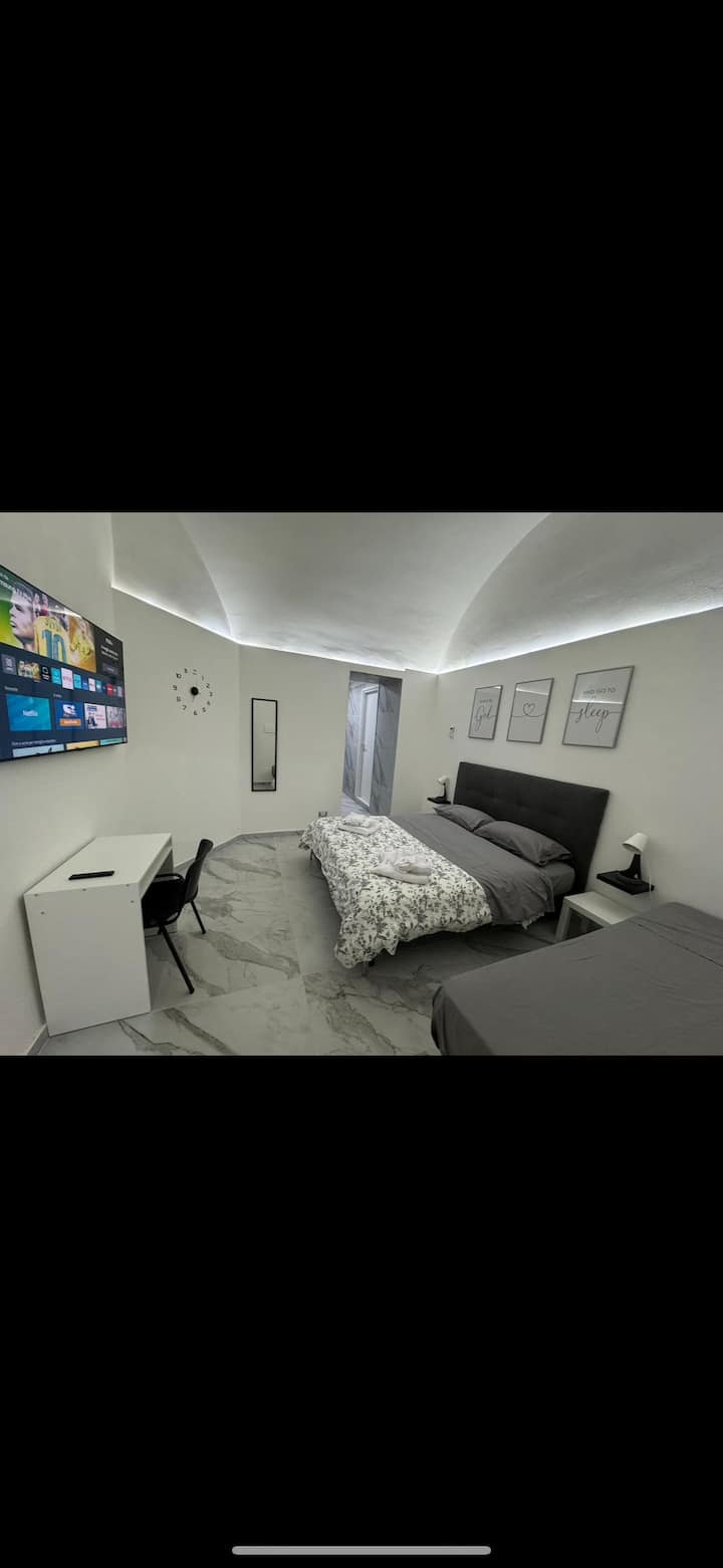 Carlant Apartment Intero - Catane