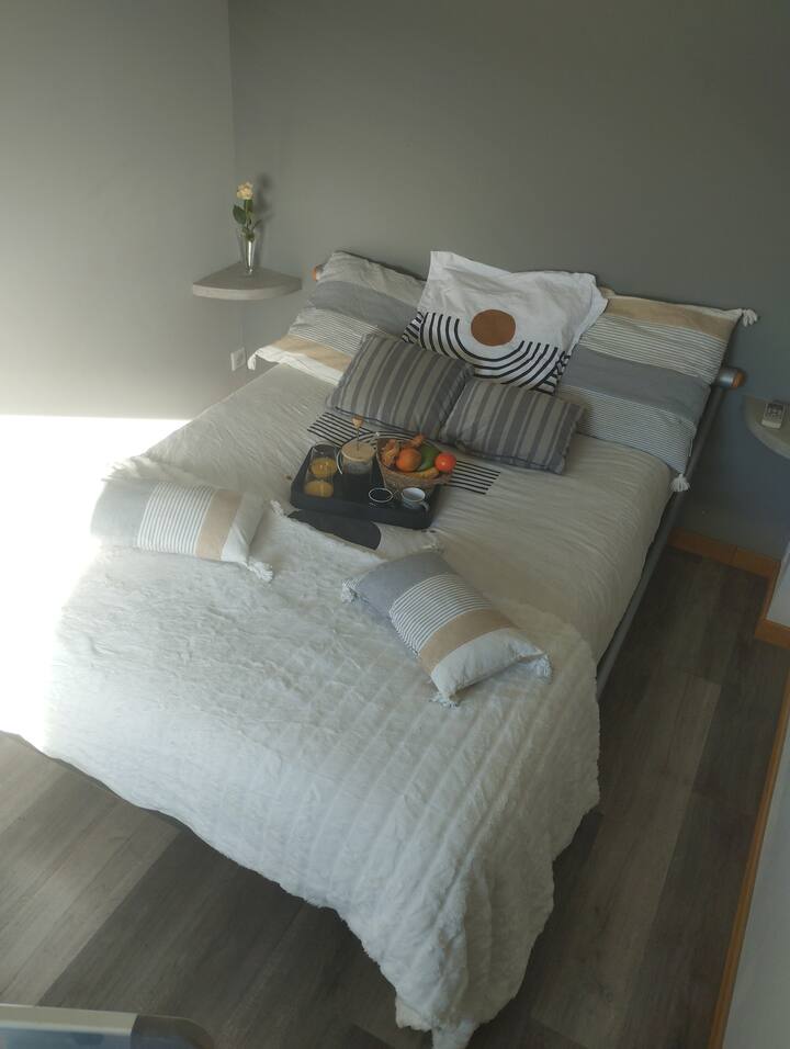 Appartement Atypique Moderne - Gourdon