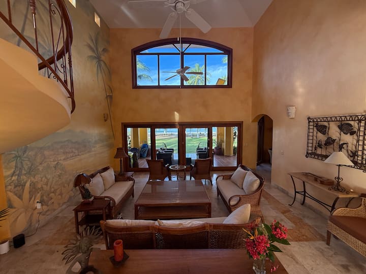 Oceanfront Villa With Pool At Playa Las Tortugas - Mexico