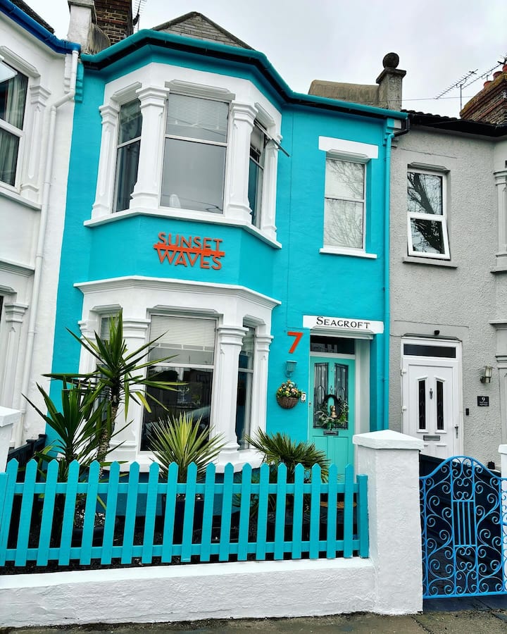 Mediterranean Inspired Home/garden Opposite Beach - Southend-on-Sea