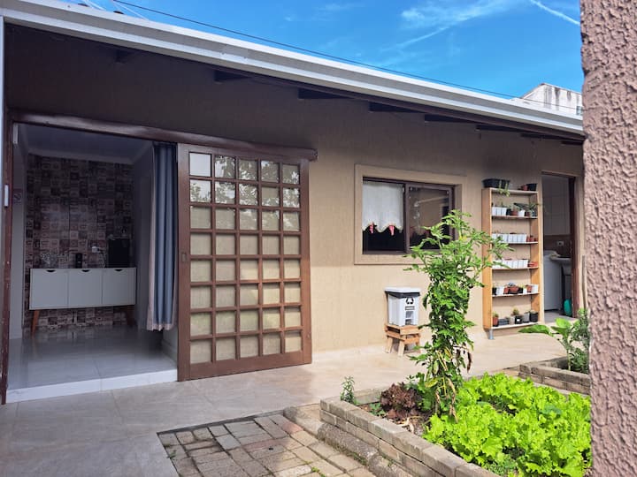 Casa Térrea 
Espaço Para Até 9 Pessoas - Curitiba