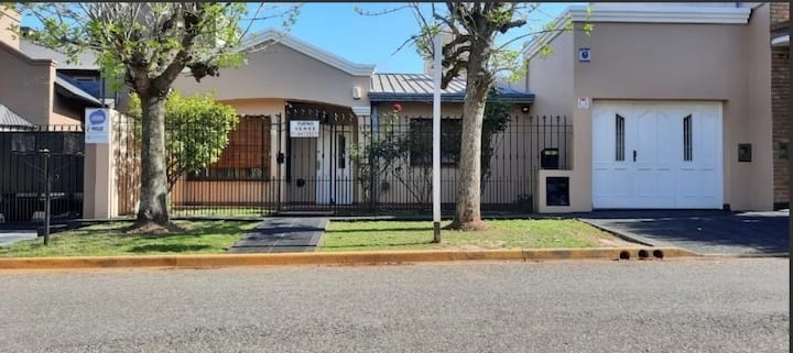 Casa En Ciudad De Luján - Luján