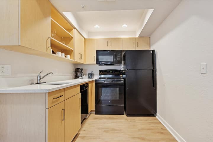 One Bedroom Furnished - Malvern, PA