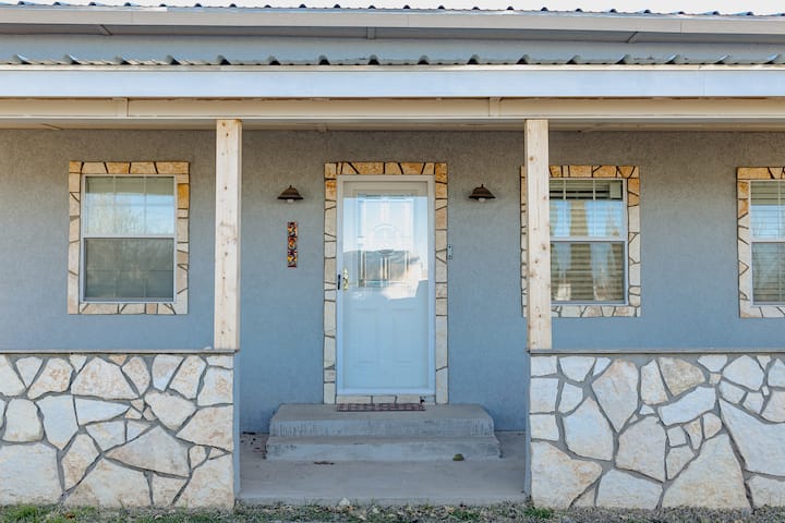 Lucy's House - Alpine, TX