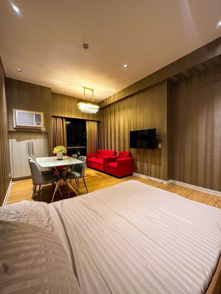 Romantic Studio @Acqua Novotel - Manila