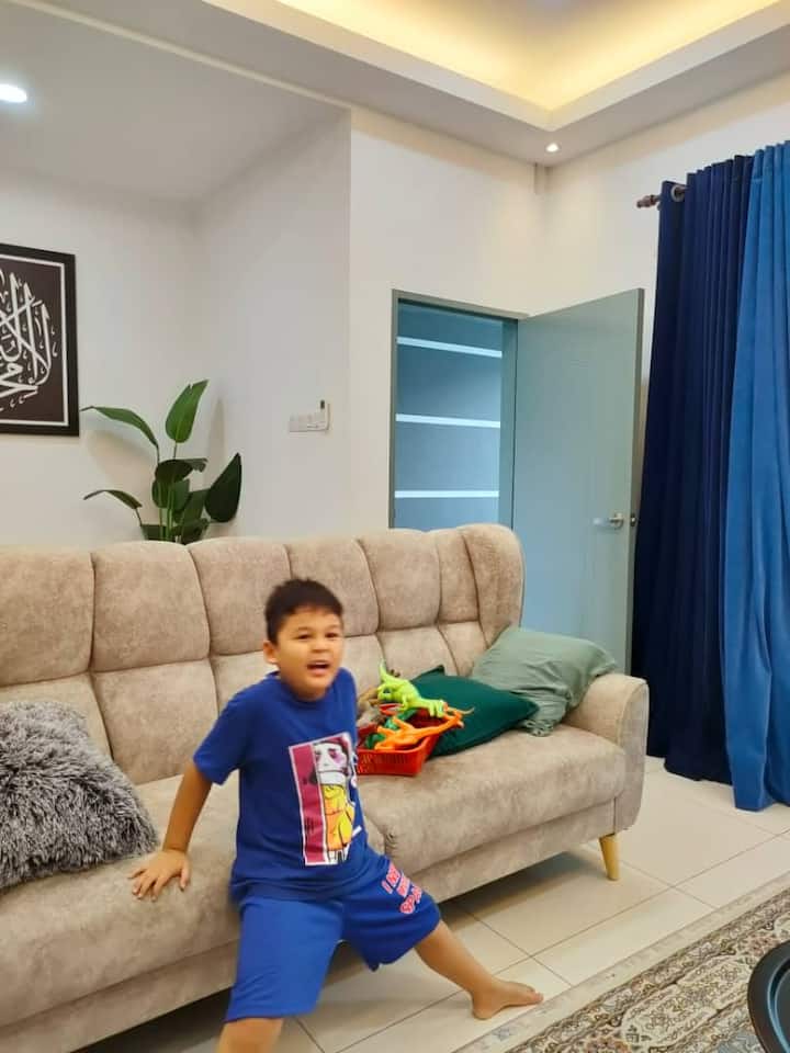 Aan Homestay - Parit Raja