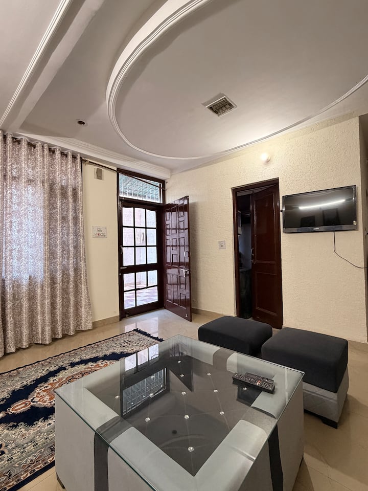 The Avery House | 2bhk + Patio - Solan