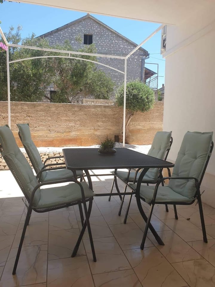 Apartment 2 - Brač