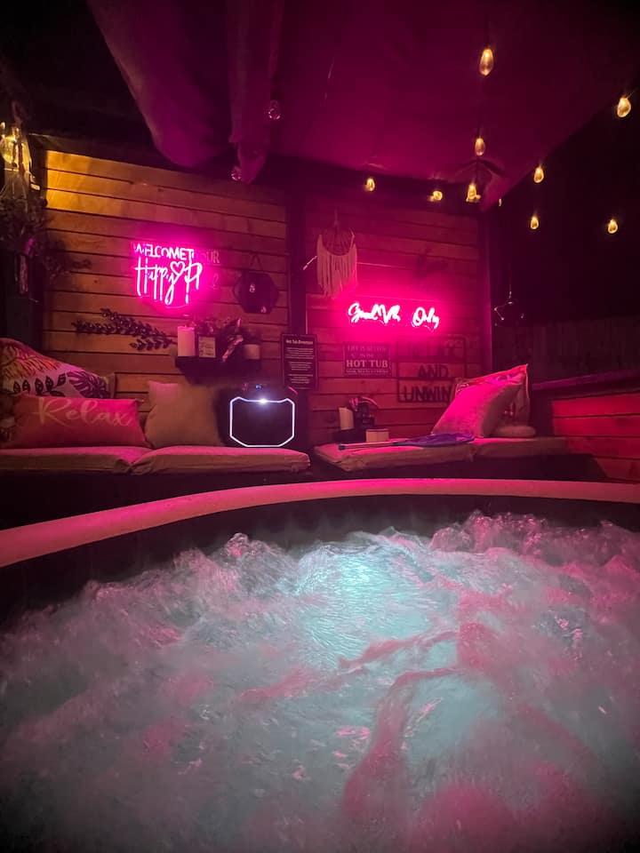 • The Sweet Escape • - Lake Woodlands, The Woodlands