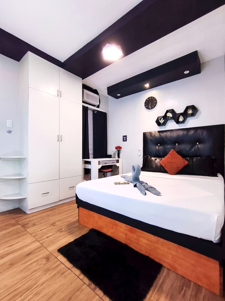 Luxurious 2br W/ Qd Miniled Tv Near Clark Airport - Mabalacat