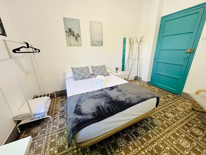 Habitación Con Llave, Luminosa, Moderna Y Céntrica - セビーリャ
