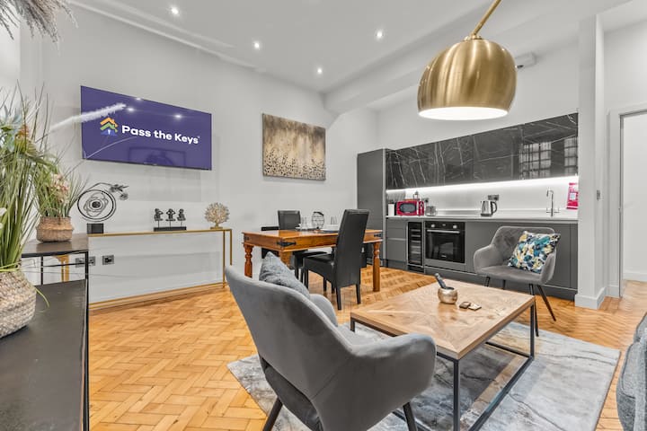 New Build Duplex Minutes From City Centre - Manchester