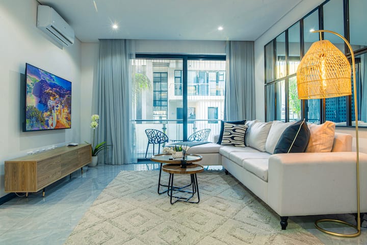 Opal Oasis - Botswana