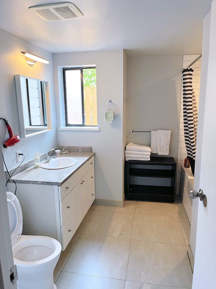 Private 2 Bedrooms Suite 10+ Mins To Yvr &Dt - Vancouver