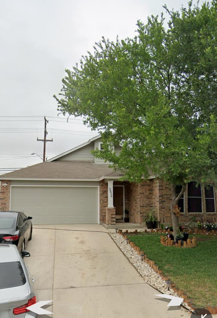 New! Cozy Home On 1604 And Braun - Helotes, TX