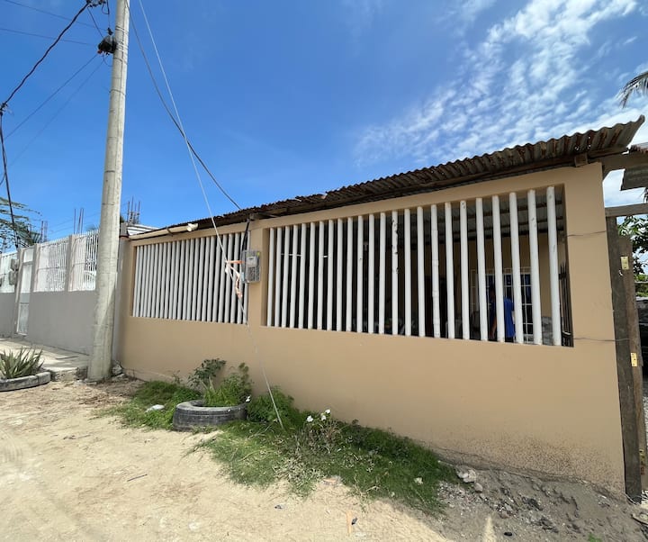 Casa En Alquiler En Crucita - Crucita