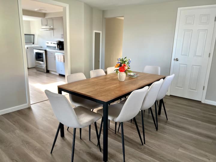Newly Renovated Niagara River Upper Unit-sleep 8 - Niagara Falls, NY