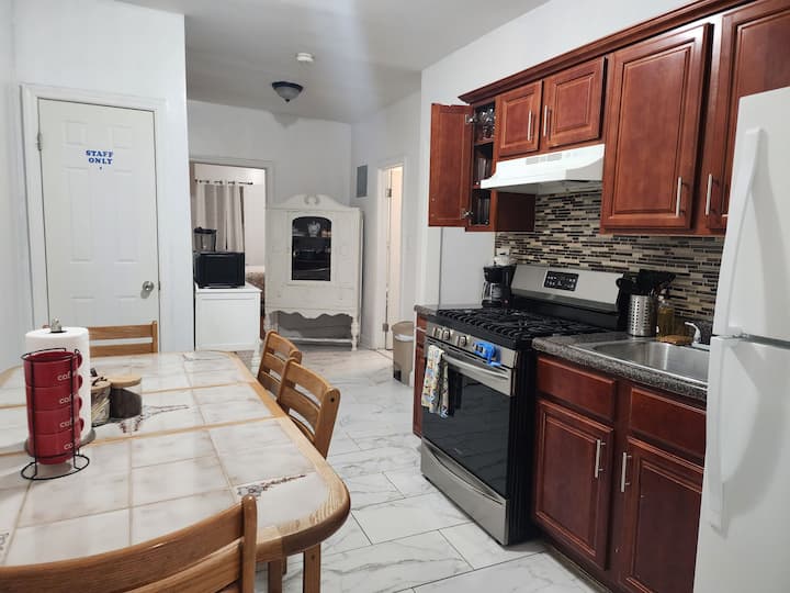 Apt/first Floor In Getty Square - Lake Tappan