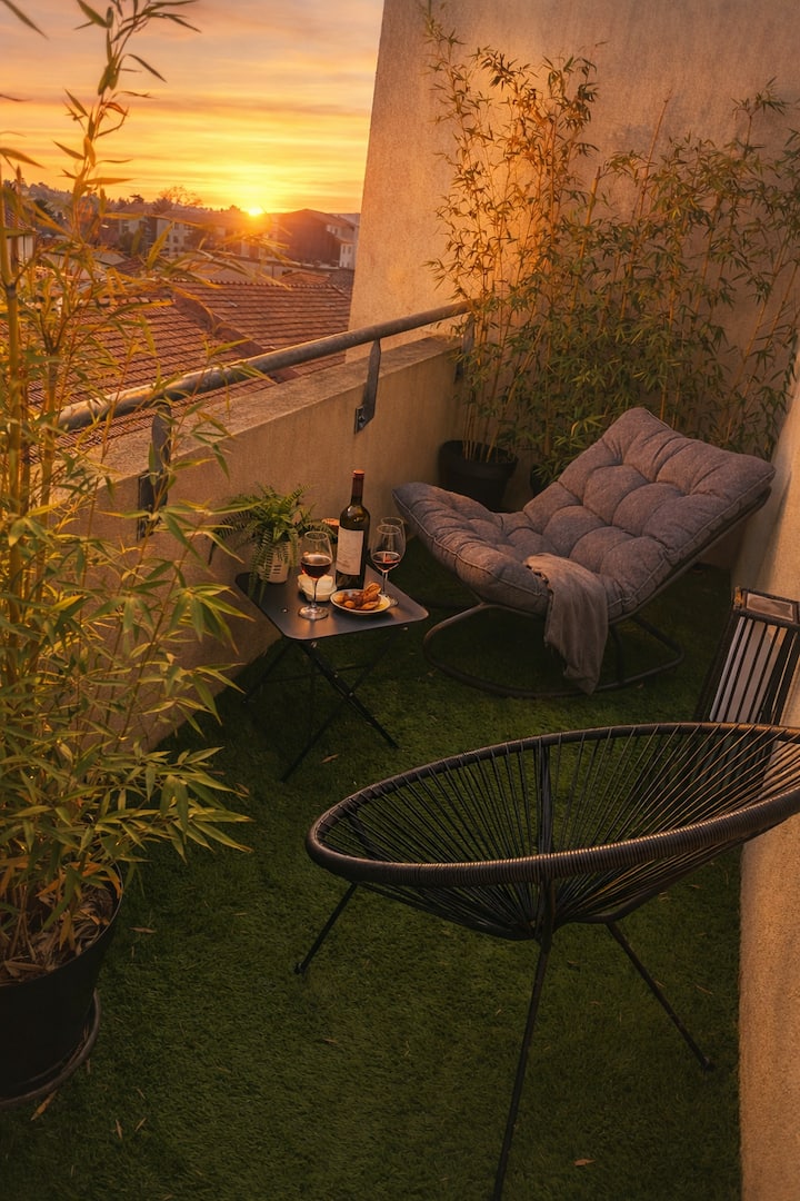 Cocon Avec Grand Balcon Zen & Parking Privé, Fibre - Alès